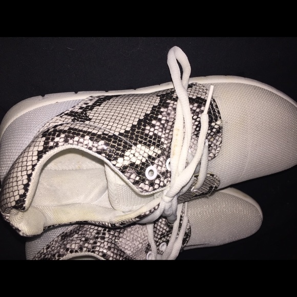Via Pinky | Shoes | Via Pinky White Snakeskin Sneakers | Poshmark